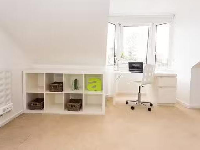 Cheap 1 Room 207 King Street Standard – 3 Bed Flat