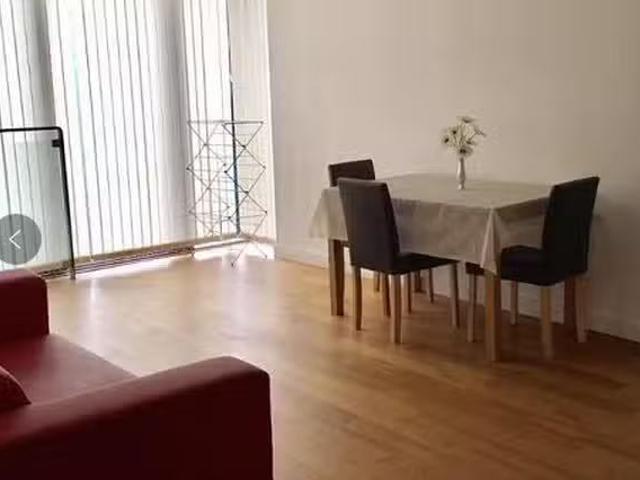 For Rent! 1 Room City Loft D4 2 Bed / 2 Bath
