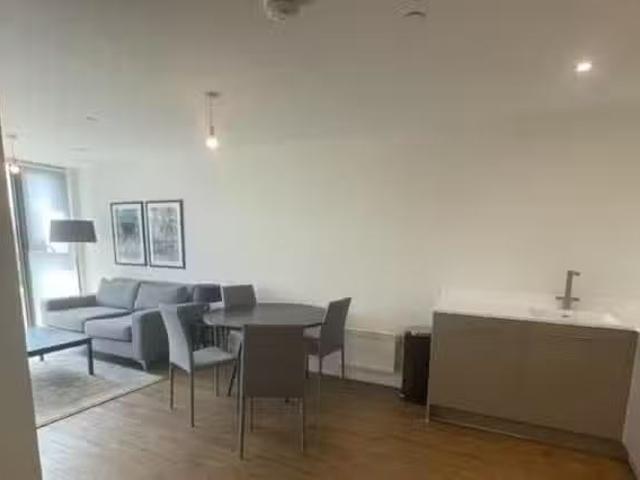 Cheap 1 Room HL The bank 1 Bedroom 1 Bathroom
