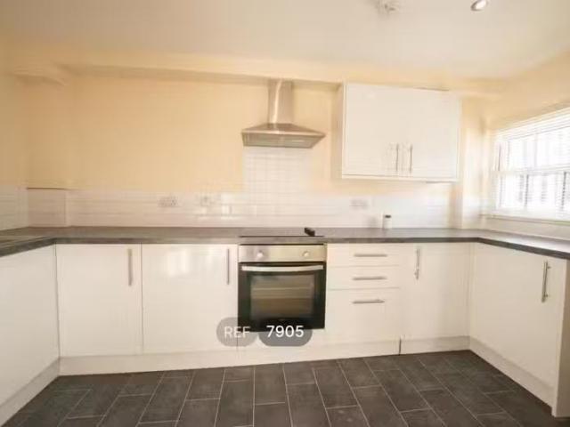 Deal! 2 BA 1 bedroom apartment for rent in Albion Street, Hull.