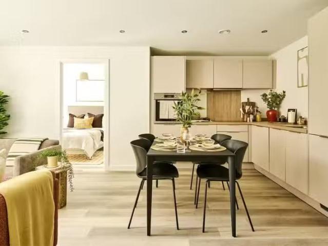 Unique 2 BA 2 bedroom apartment for rent in Allegro, 1 Exchang.