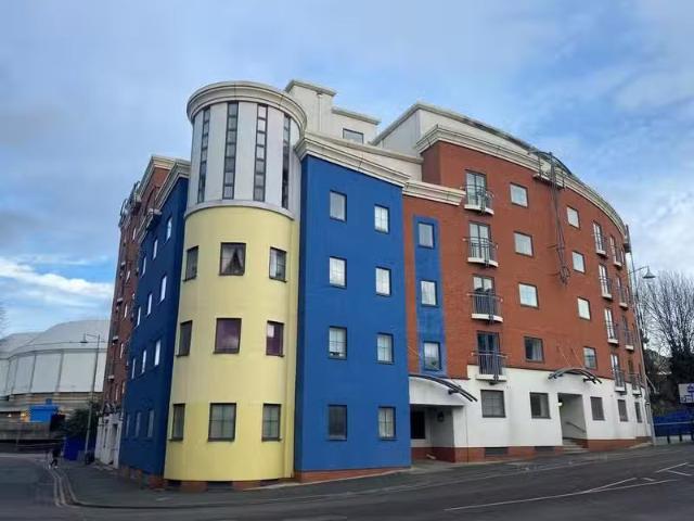 Nice 2 BA 2 bedroom apartment for rent in Brindley Point, Shee.