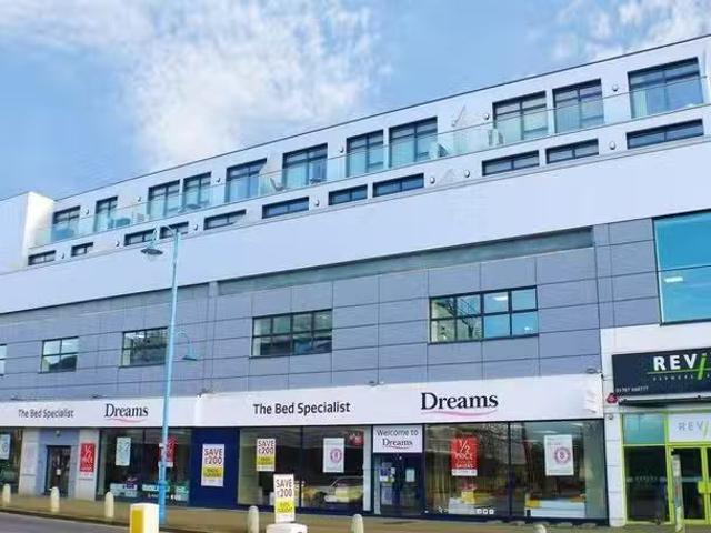 Just in! 2 BA 2 bedroom apartment for rent in Darkes Lane, Pot.