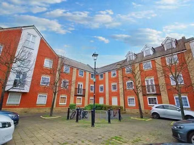 Cheap 2 BA 2 bedroom apartment for rent in Maria Court, Hesper.