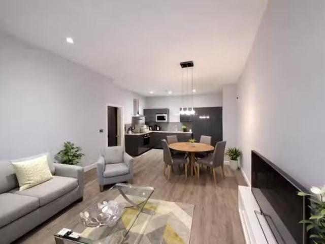 For Rent! 2 BA 2 bedroom apartment for rent in Reliance House.