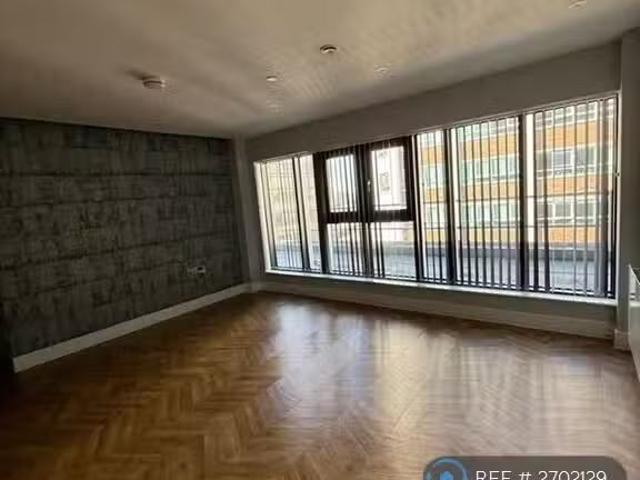 For Rent! 2 BA 2 bedroom flat for rent in Beaufort House, Birm.
