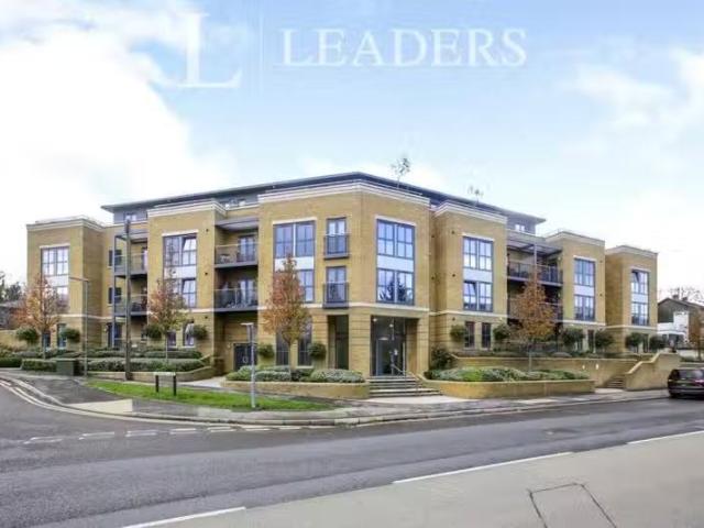 For Rent! 2 BA 2 bedroom flat for rent in Corner House, 89 God.