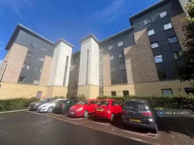 Deal! 2 BA 2 bedroom flat for rent in Thorntreeside, Edinburgh.
