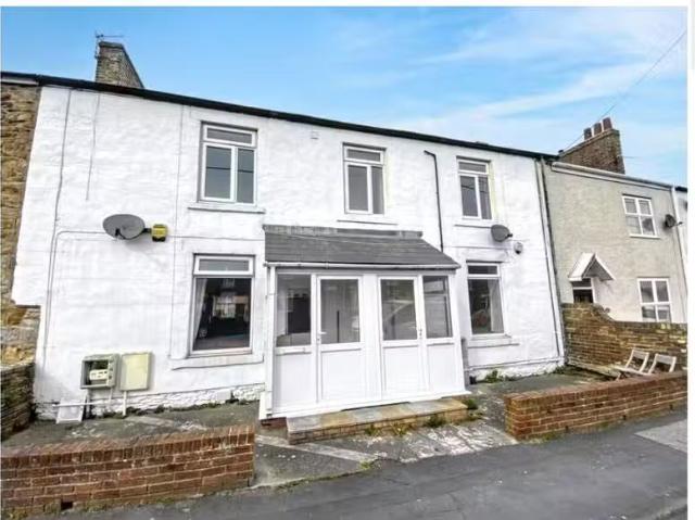 Unique 2 BA 2 bedroom Mid Terrace Flat to rent, Sherburn Terra.