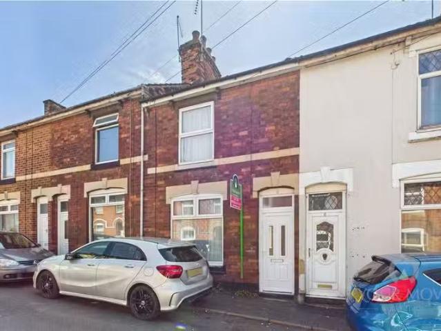 Cozy 2 BA 2 bedroom Mid Terrace House to rent, Sackville Stree.