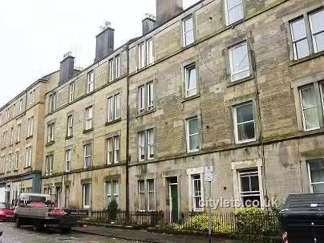For Rent! 2 BA 3 bedroom flat for rent in Downfield Place, Dal.
