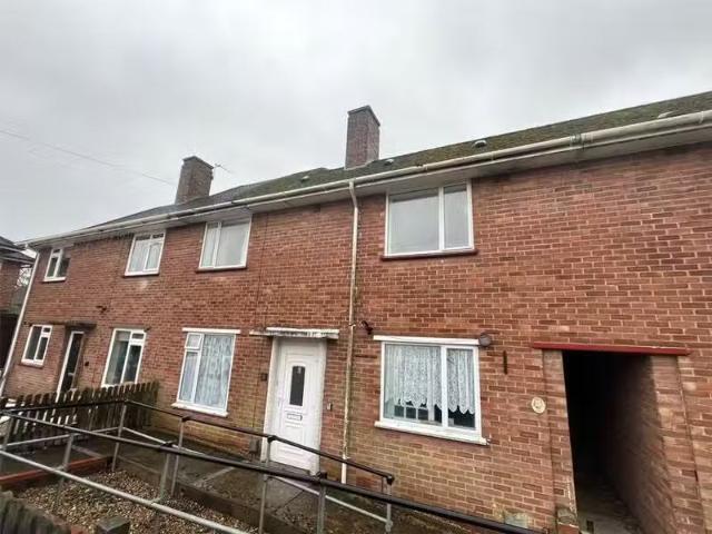 Just in! 2 BA 4 bedroom Mid Terrace House to rent, Ambleside C.