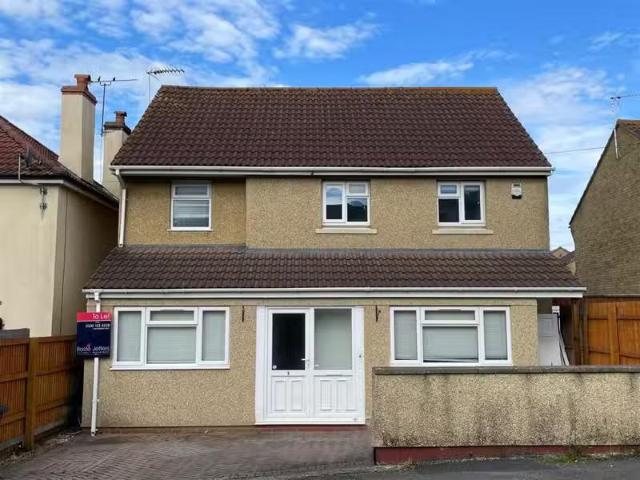 Deal! 2 BA 4 bedroom semi detached house for rent in Shellard.