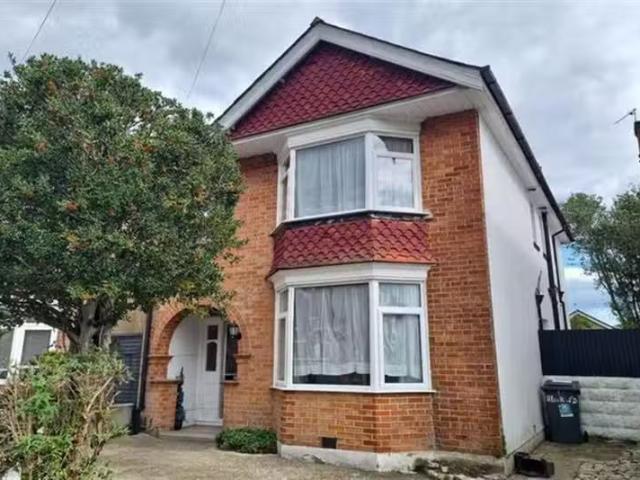 Cheap 2 BA 6 bedroom house for rent in 6 bedroom House in Bour.