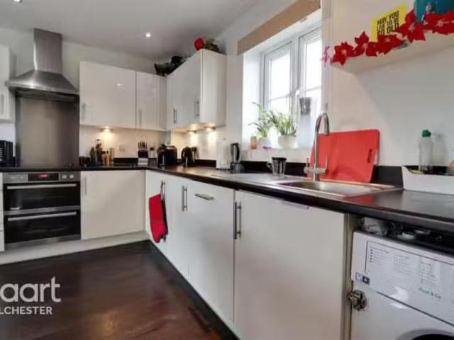 Charming 2 bedroom coach house for rent in Kensington Road, Co.