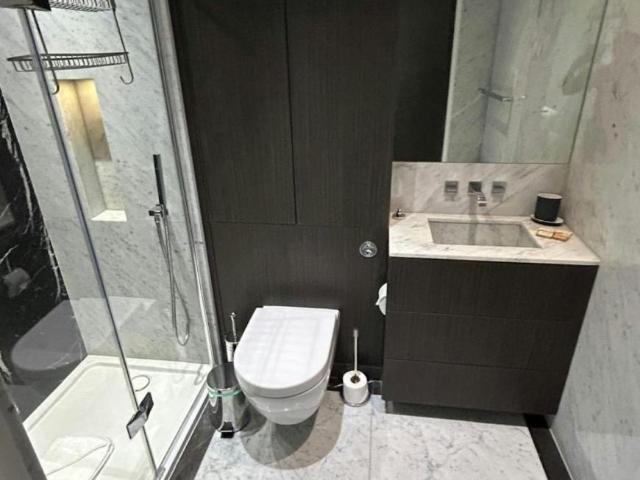 For Rent 2 Bedroom Apartment Brentford Brentford DLS100811878