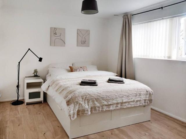 For Rent 2 Bedroom Apartment Cambridge Cambridge DS99388859