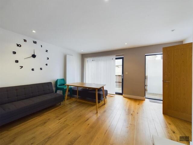 For Rent 2 Bedroom Apartment Exeter Devon DLS99985684