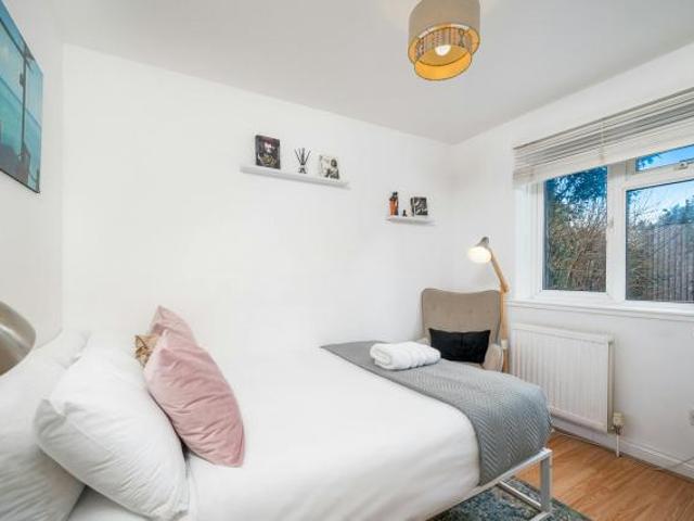 For Rent 2 Bedroom Apartment Edgware Edgware DLS79082786