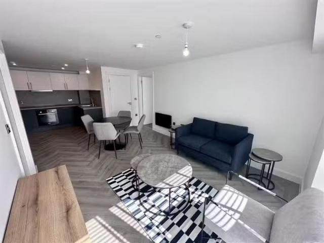 Just in! 2 bedroom apartment for rent in Chapmans Yard, Upper.