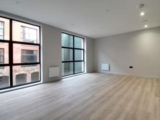 Just in! 2 bedroom apartment for rent in Pressworks, 40 44 Nor.