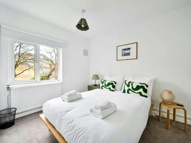 For Rent 2 Bedroom Apartment London London DLS102813811