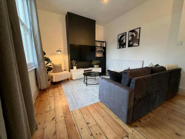 For Rent 2 Bedroom Apartment London London DLS93982152
