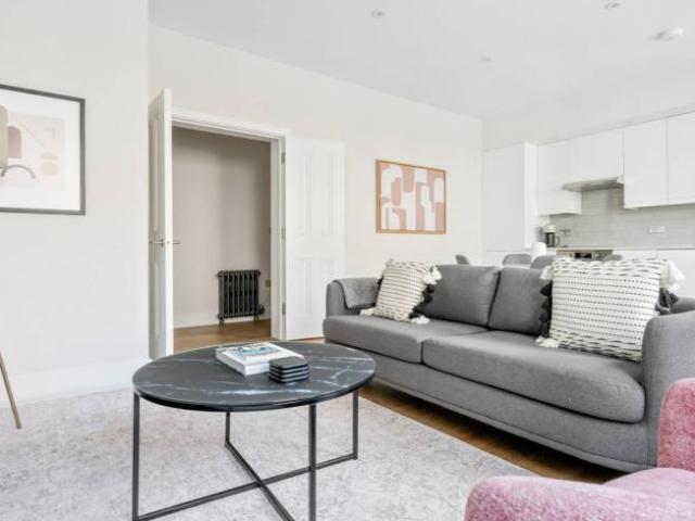 For Rent 2 Bedroom Apartment London London DLS95626313