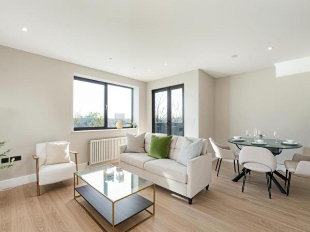 For Rent 2 Bedroom Apartment London London DLS98889190