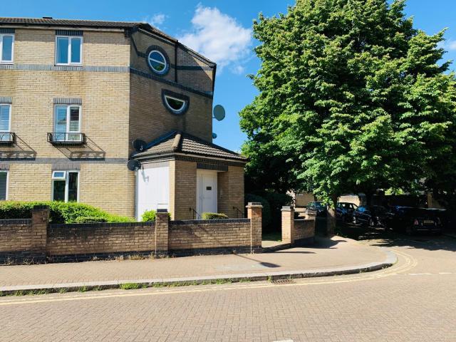 For Rent 2 Bedroom Apartment London London DS65795881