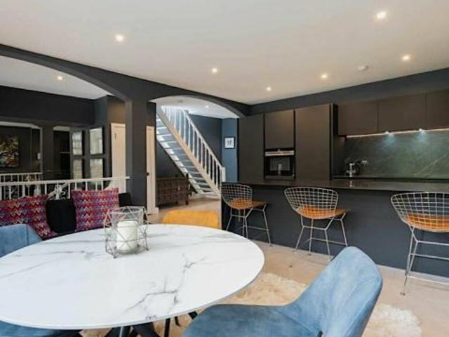 For Rent 2 Bedroom Apartment London London DS77993794