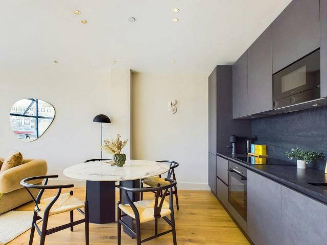 For Rent 2 Bedroom Apartment London London DS87275337
