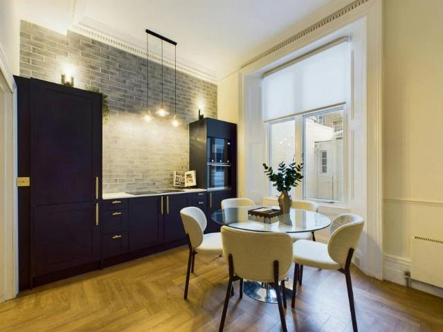 For Rent 2 Bedroom Apartment London London DS89672098