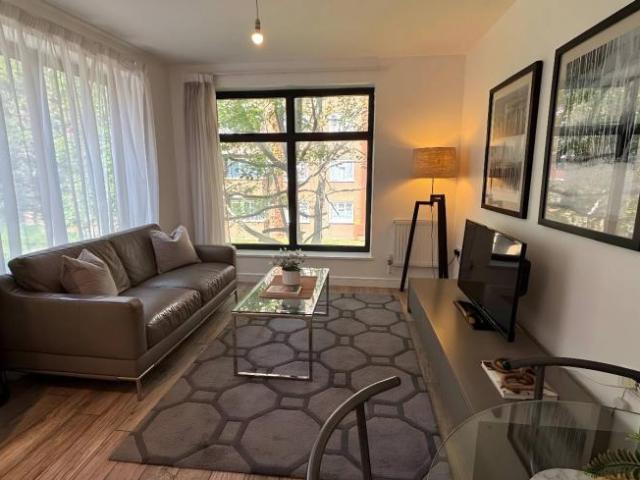 For Rent 2 Bedroom Apartment London London DS90113660