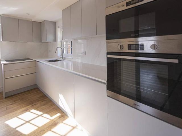For Rent 2 Bedroom Apartment London London DS90930201