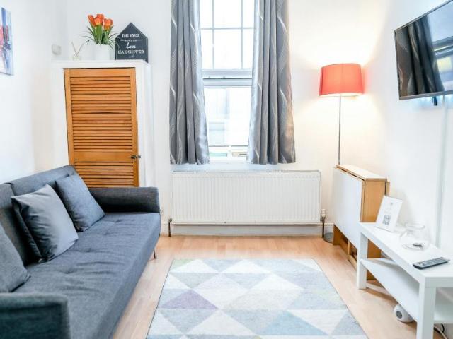For Rent 2 Bedroom Apartment London London DS91026247