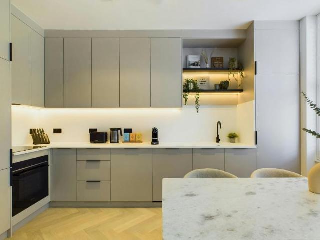 For Rent 2 Bedroom Apartment London London DS92306888