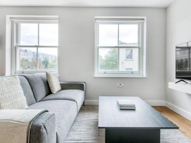 For Rent 2 Bedroom Apartment London London DS92628709