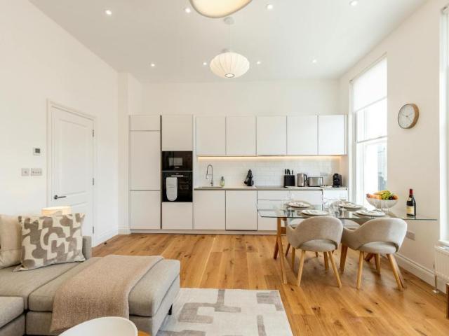 For Rent 2 Bedroom Apartment London London DS93653335