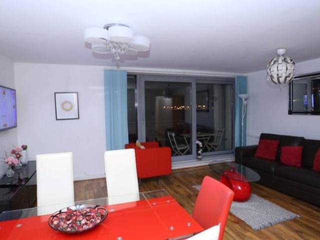 For Rent 2 Bedroom Apartment London London DS93974942