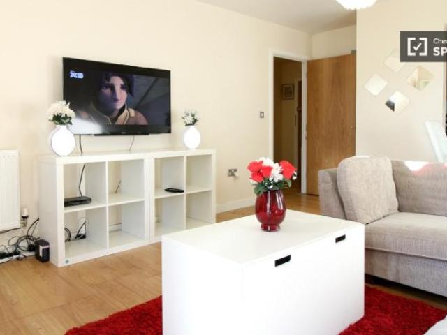 For Rent 2 Bedroom Apartment London London DS93975892