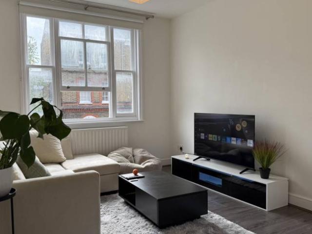 For Rent 2 Bedroom Apartment London London DS94149646