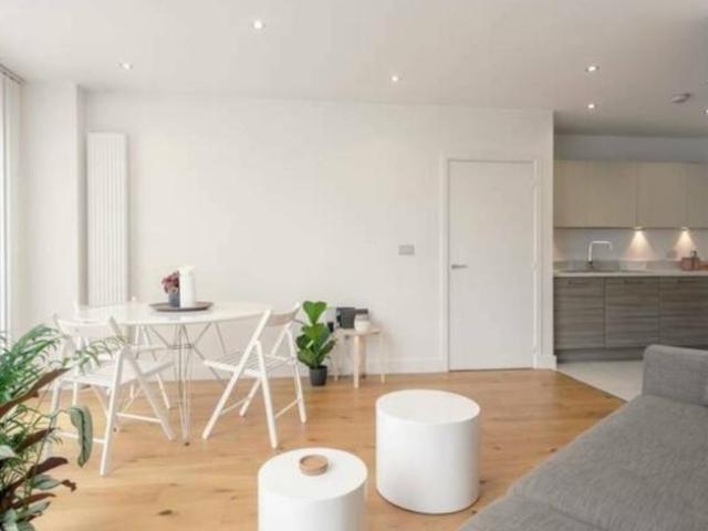 For Rent 2 Bedroom Apartment London London DS95652028