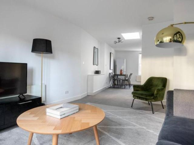 For Rent 2 Bedroom Apartment London London DS95625555