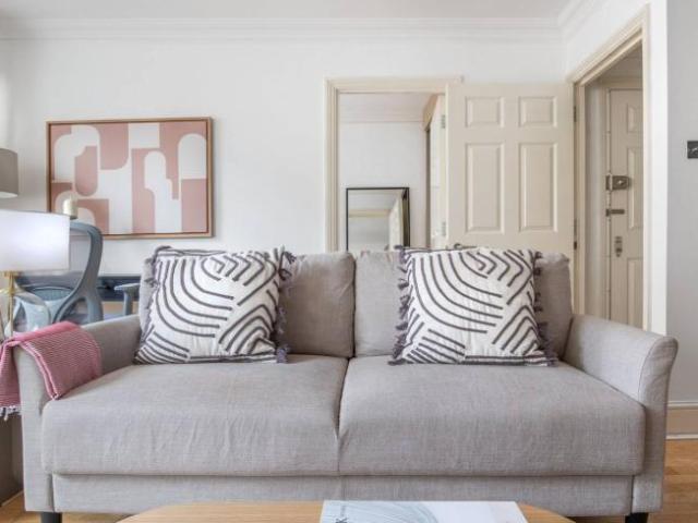 For Rent 2 Bedroom Apartment London London DS95625639