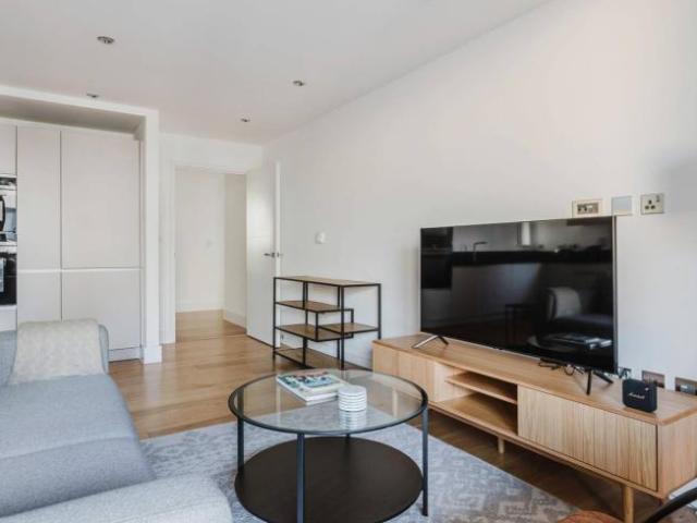 For Rent 2 Bedroom Apartment London London DS95626361
