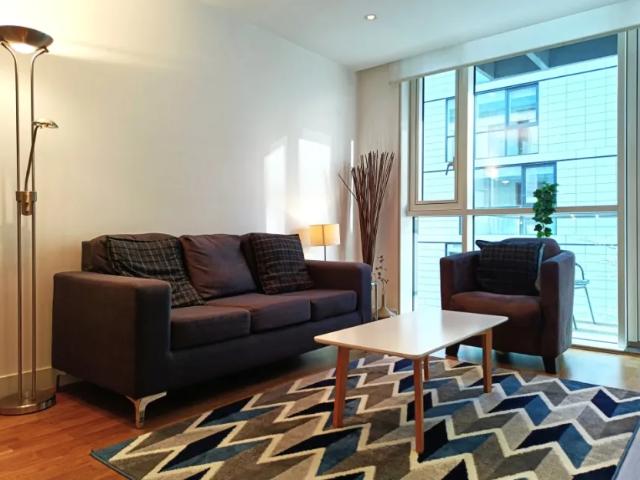 For Rent 2 Bedroom Apartment London London DS96084797