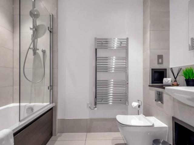 For Rent 2 Bedroom Apartment London London DS96985837