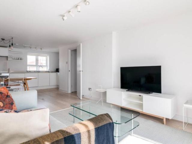 For Rent 2 Bedroom Apartment London London DS97337781