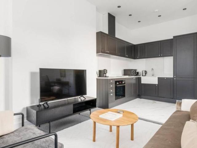 For Rent 2 Bedroom Apartment London London DS97883801